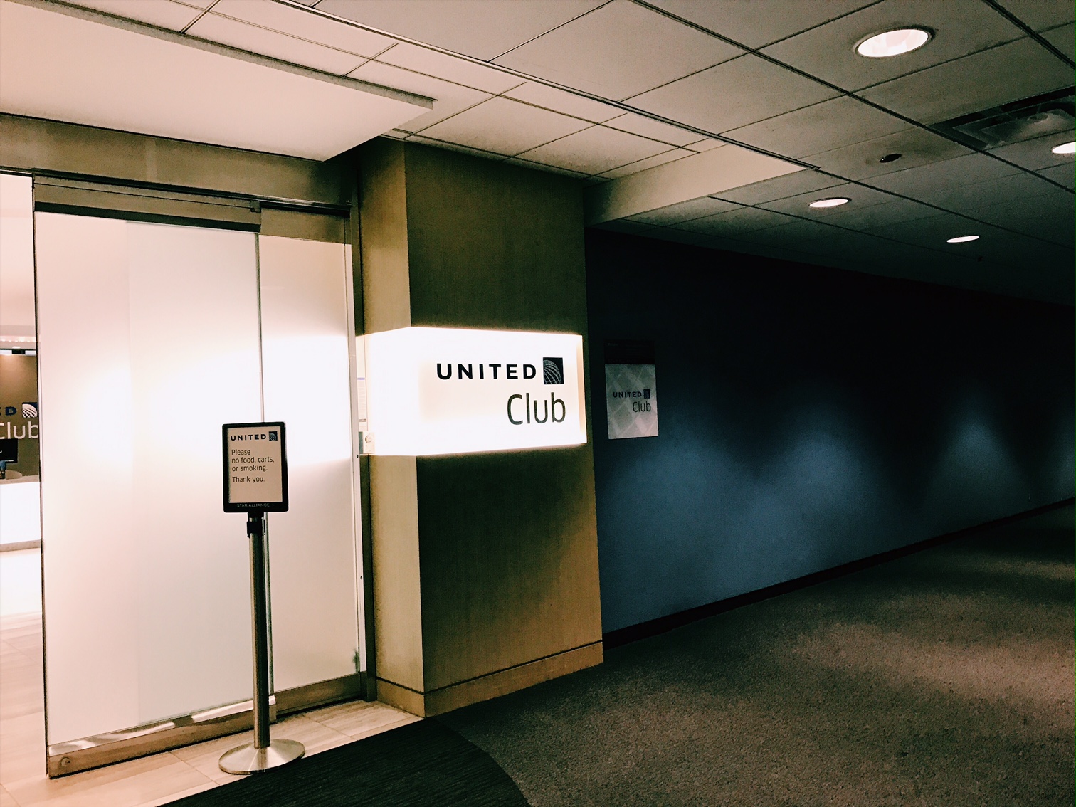 Review: United Club Chicago O'Hare Terminal 2 - InsideFlyer DE