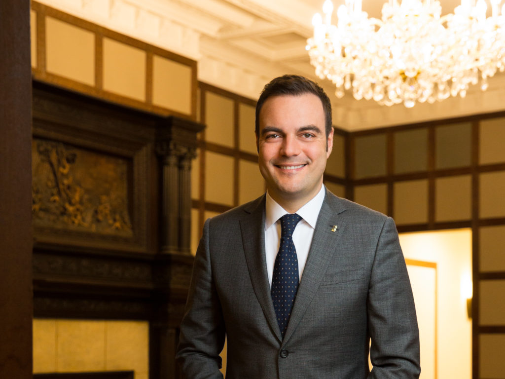 InsideTalk mit Christian Zandonella, General Manager The Ritz-Carlton ...