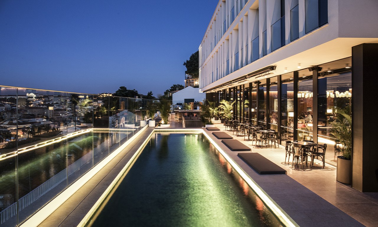 themed-slideshow-pool-and-rooftop_memmo-principe-02 - InsideFlyer DE