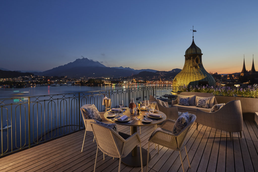 Lakeside+Terrace+View+Lounge+Set-up - InsideFlyer DE