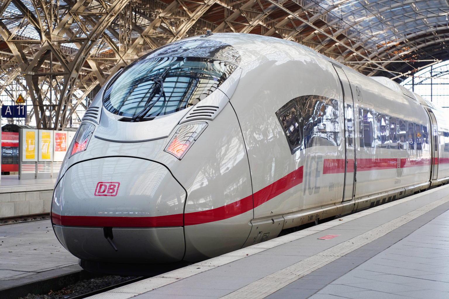 ICE 3neo Baureihe 408 - InsideFlyer DE