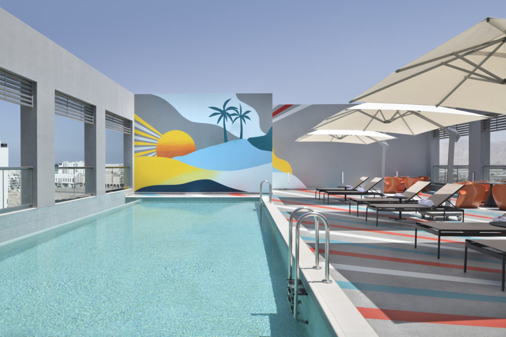 Aloft Muscat_Splash Deck - InsideFlyer DE