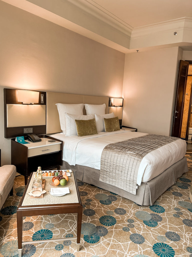 Mandarin Oriental Kuala Lumpur Club Twin Towers View Room 4 - InsideFlyer DE